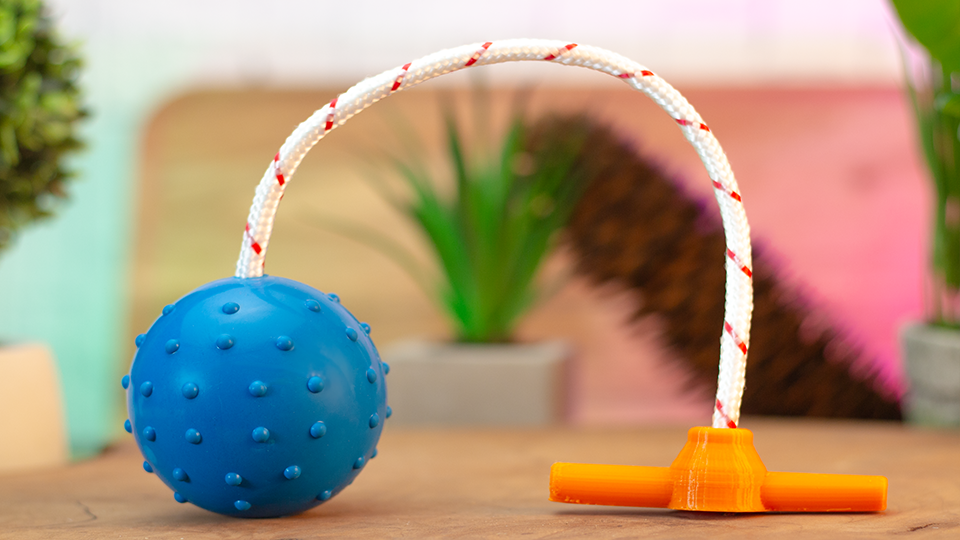 Leerburg | Leerburg's Rubber Ball with T Handle